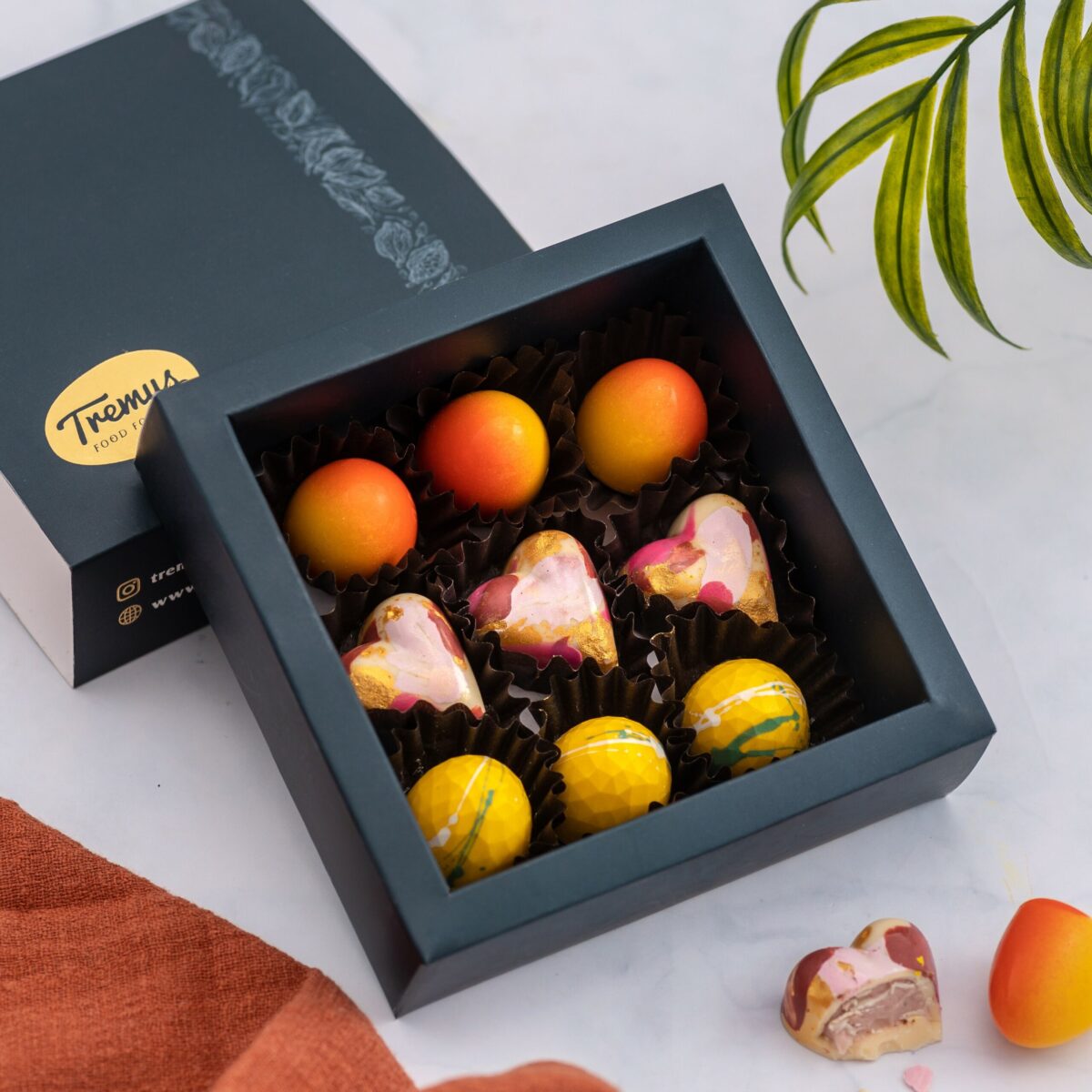 Caja de Bombones Gourmet, Rellenos y Pintados a mano, sin Azúcar, 9 un ...